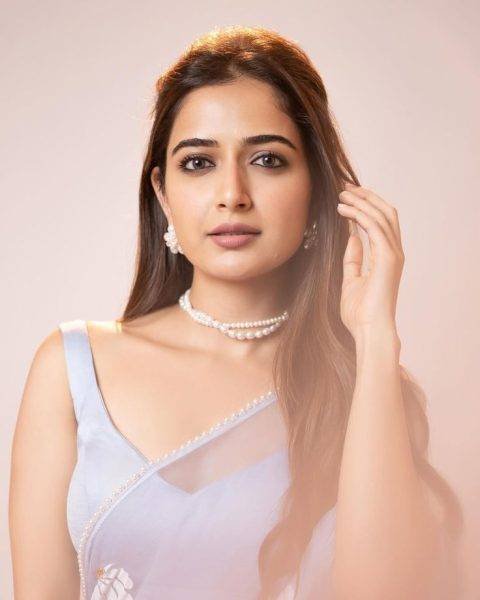 Ashika Ranganath Biography, Age, Height, Weight, Family, Career ...